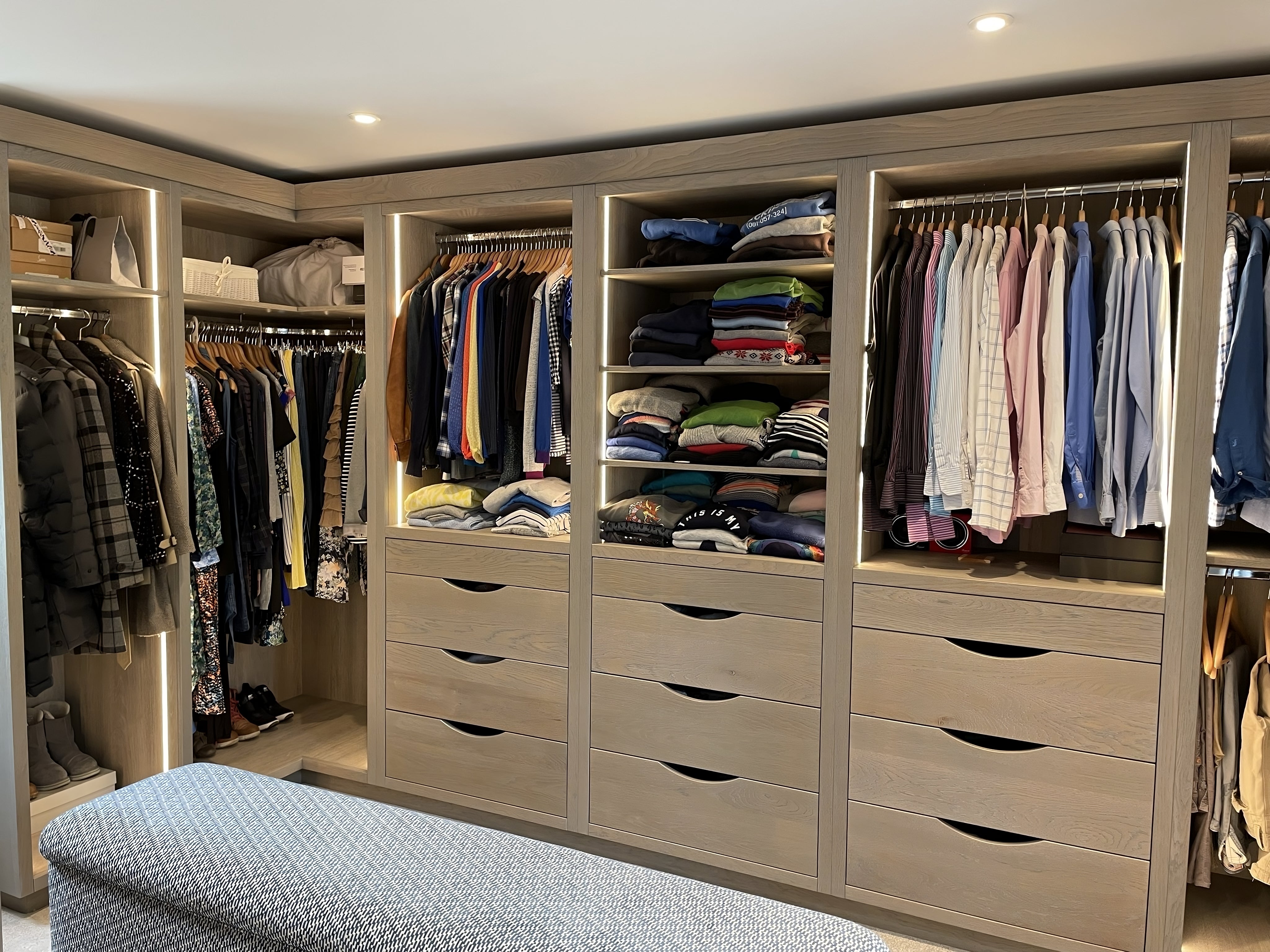 Silver Oak Dressing Room | Storage | Drew Furniture – DrewFurniture